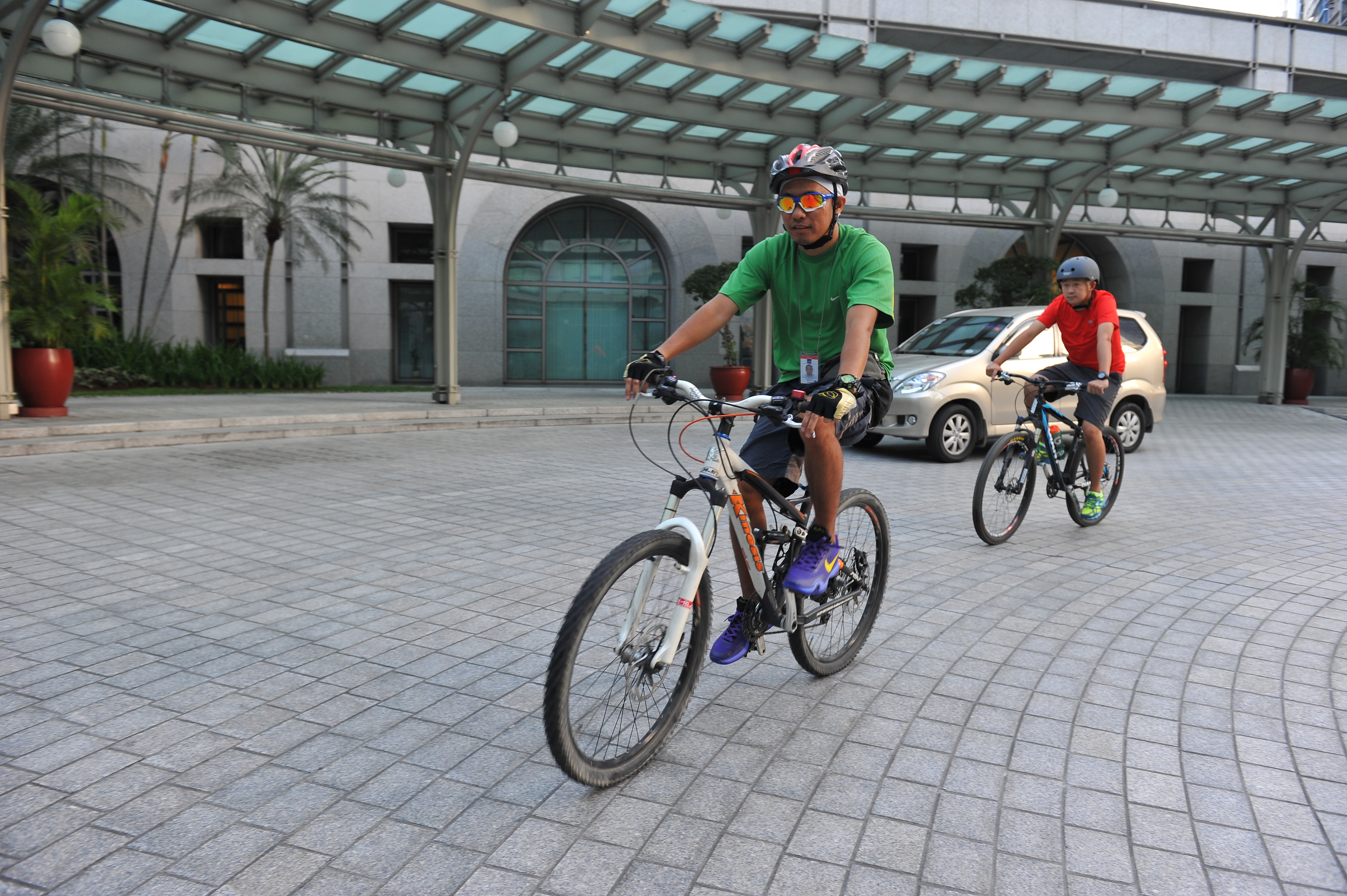 Open photo in lightbox