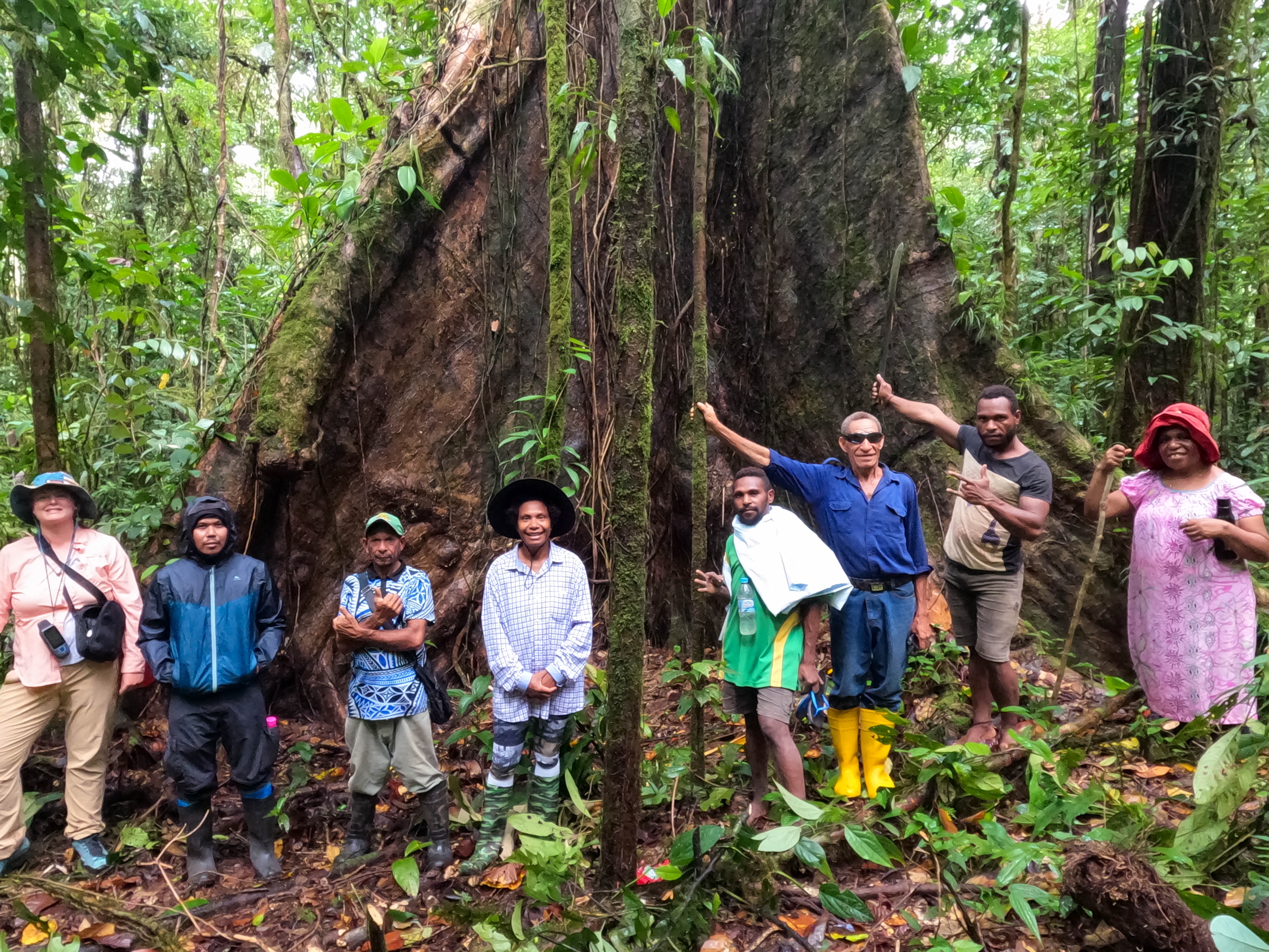 Group photo of the forest expedition team, Kikori district, Gulf ...